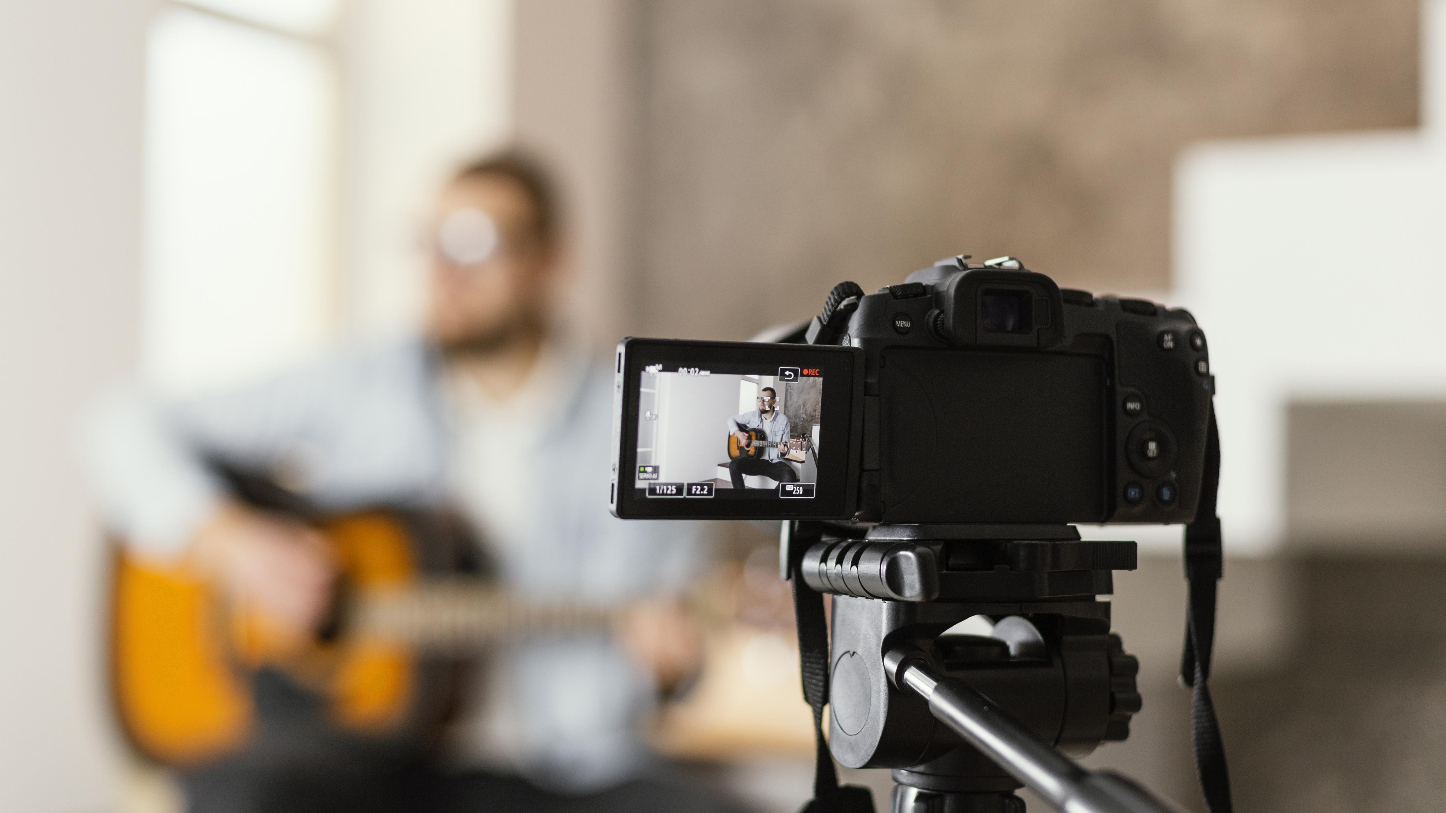 ¿Cómo grabar un videoclip con fotos? - CEV
